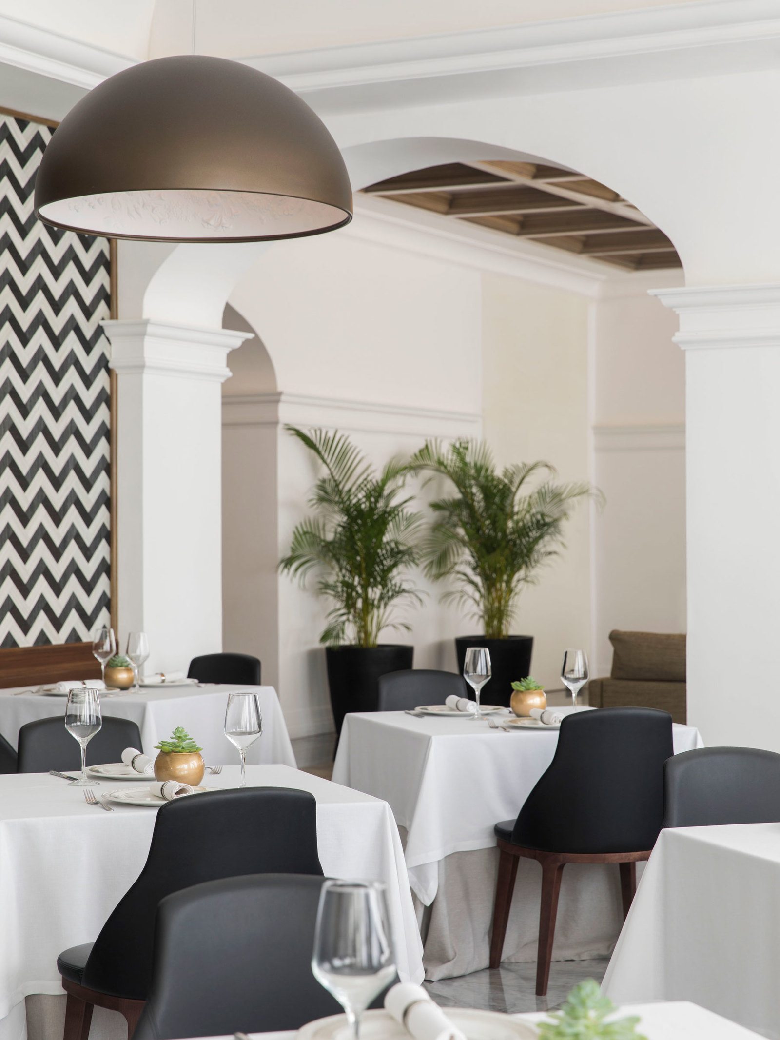 Magna club restaurant